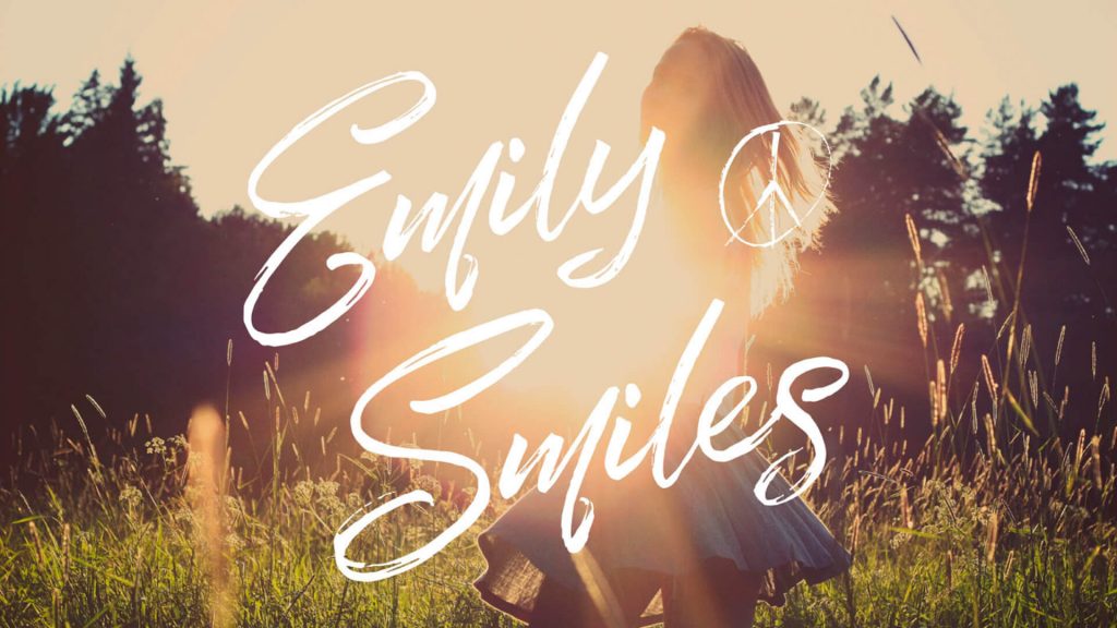 Emily Smiles - Criativo.Design